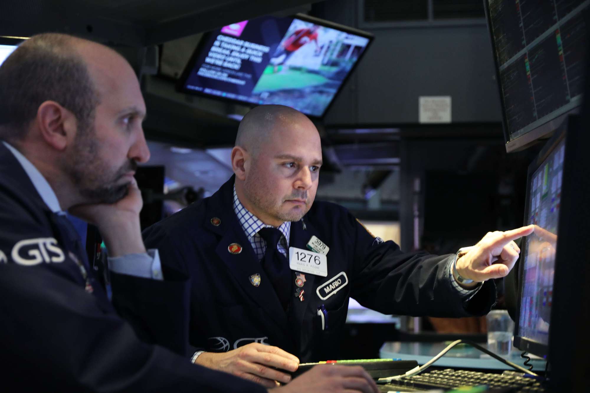 Dow, Bitcoin Teeter as Markets Wait for FOMC Bounce