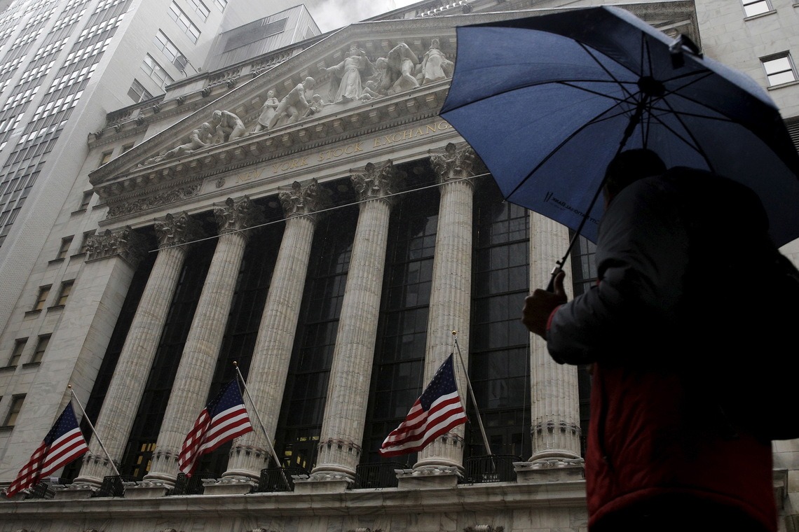 Investors Flee Stocks as S&P 500, Dow Smash Records