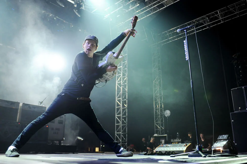 Tom DeLonge Vindicated as Navy Finally Publishes UFO Footage