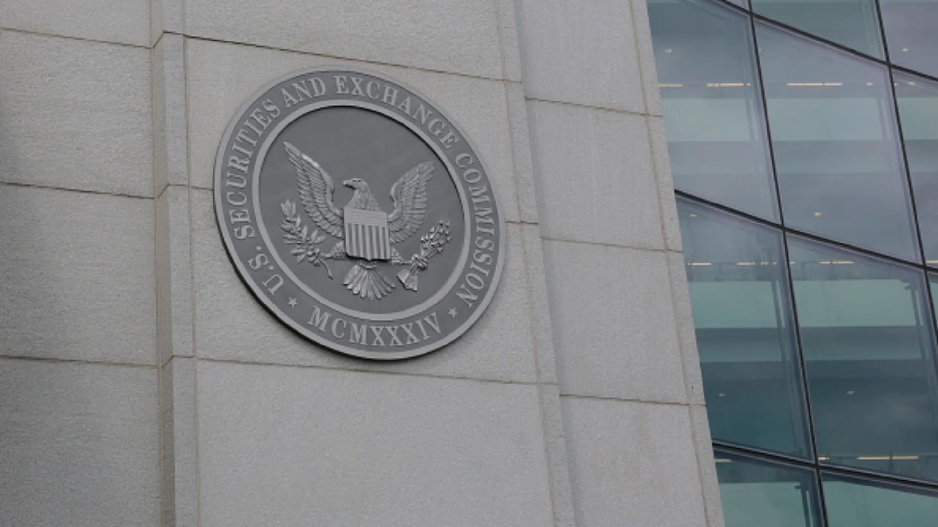 Binance Celebrates SEC Case Dismissal as 'Landmark Moment' | CCN.com